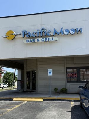 PACIFIC MOON BAR AND GRILL - Updated March 2026 - 181 Photos & 224 ...