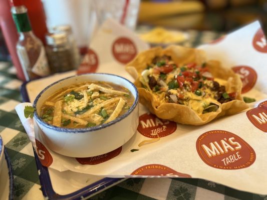 MIA’S TABLE - Updated January 2025 - 402 Photos & 435 Reviews - 23235 ...