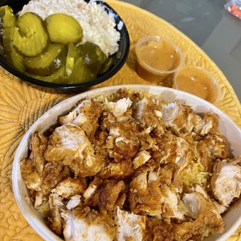 FLUFFIES HOT CHICKEN - HACKENSACK - Updated October 2025 - 326 Photos ...