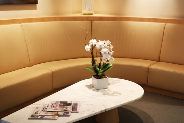 SLATER VECCHIO - Updated January 2026 - 18 Photos - 777 Dunsmuir Street ...