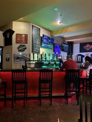 RABBIT HOLE TAVERN - Updated December 2025 - 58 Photos & 43 Reviews ...
