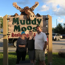 MUDDY MOOSE RESTAURANT & PUB - Updated February 2025 - 376 Photos & 723 ...