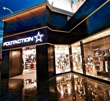 FOOTACTION USA MIRACLE MILE - Updated August 2025 - 3663 Las Vegas Blvd ...