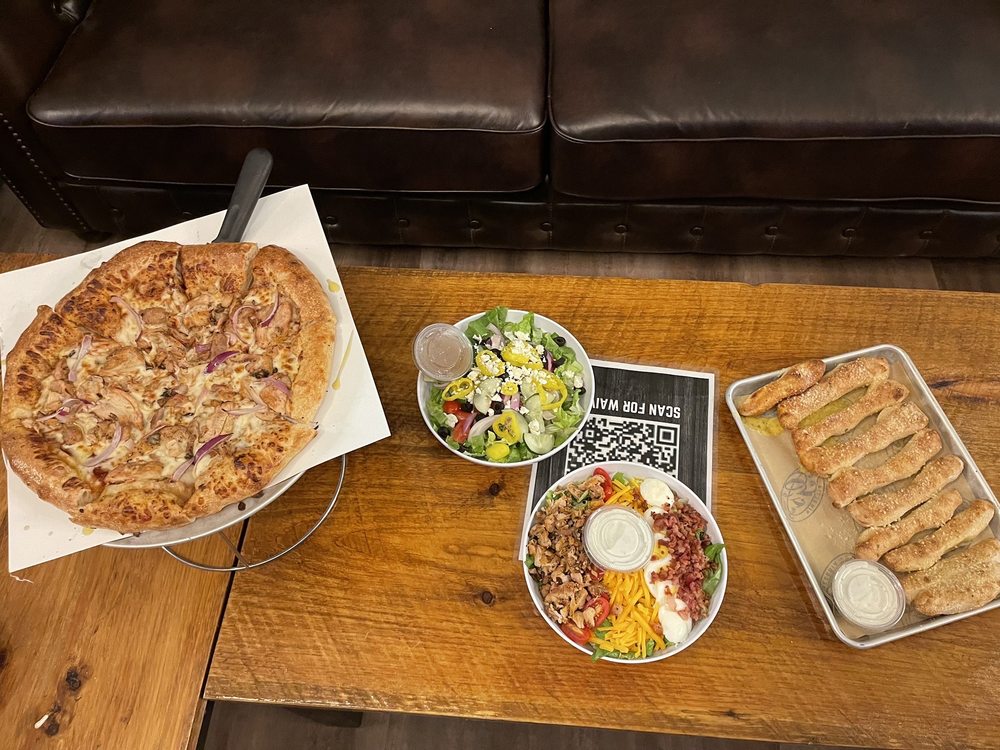 LEGACY 925 - Updated September 2025 - 85 Photos & 31 Reviews - 925 N ...