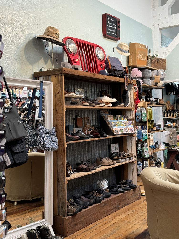 SHOEFLY AND SOX - Updated September 2025 - 13 Reviews - 120-B W ...