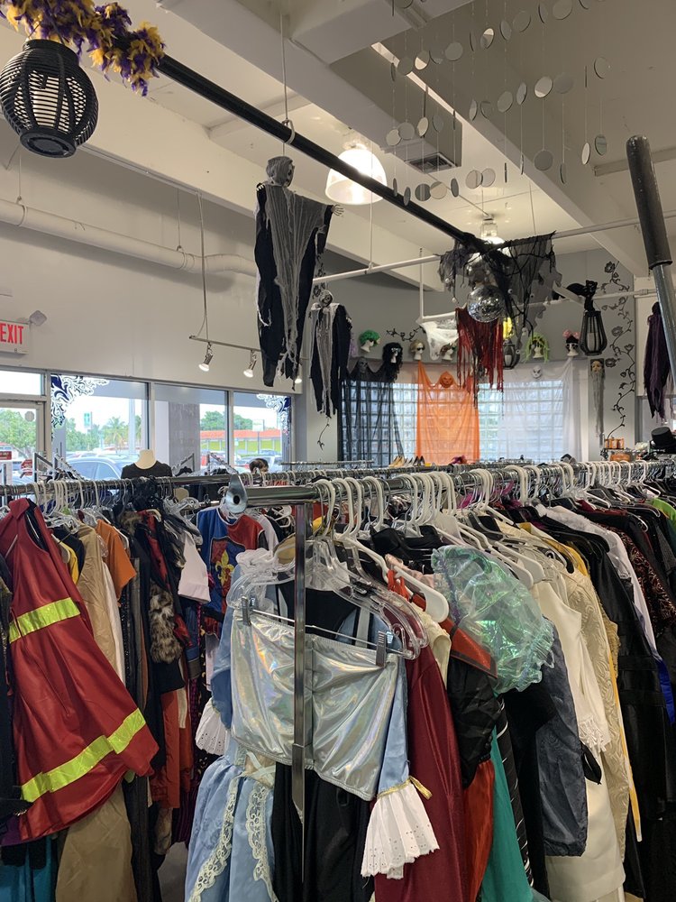 GOODWILL WEST MIAMI-BIRD LUDLAM SUPERSTORE - Updated September 2025 ...