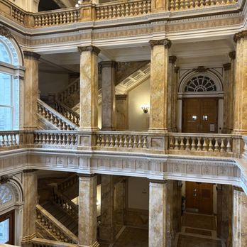 MILWAUKEE PUBLIC LIBRARY - Updated October 2025 - 140 Photos & 33 ...