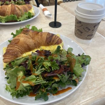 GIO’S BAKERY & CAFE - Updated December 2025 - 48 Photos & 65 Reviews - 711 Foothill Blvd, La ...
