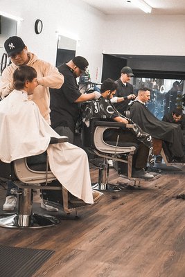 CLASSIC CUTZ BARBER SHOP - Updated December 2025 - 14 Photos & 19 ...