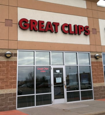 GREAT CLIPS - Updated October 2025 - 11428 Marketplace Dr N, Champlin ...