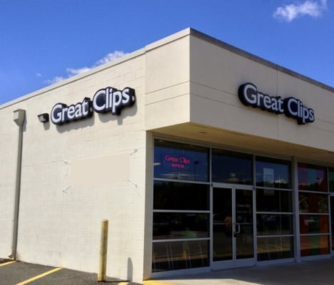 GREAT CLIPS - Updated July 2025 - 12 Reviews - 677 S Hughes Blvd ...