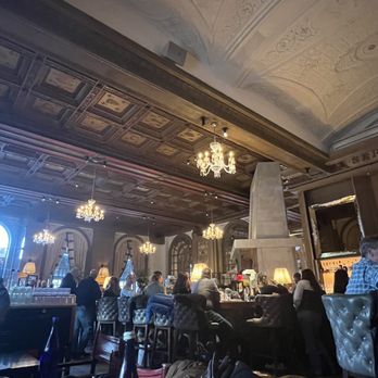 OAK LONG BAR + KITCHEN - Updated July 2024 - 485 Photos & 442 Reviews ...