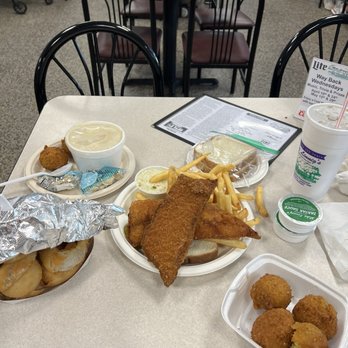 MIKE LINNIG’S RESTAURANT - Updated July 2024 - 321 Photos & 385 Reviews ...