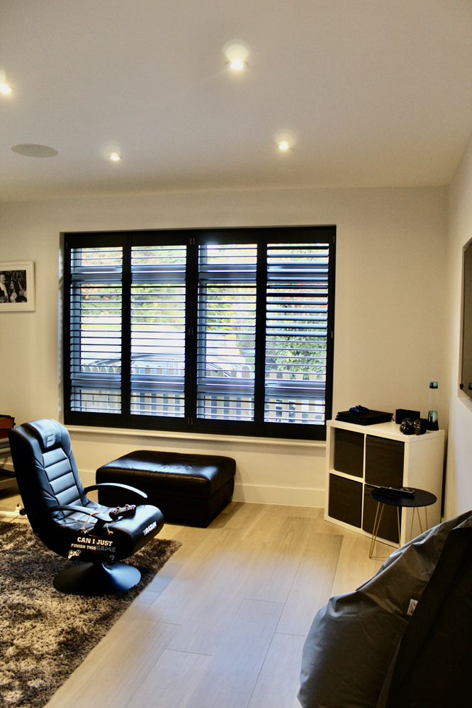 THE SHUTTER TREE - Updated July 2024 - 20 Photos - Chuch Road, Sutton ...