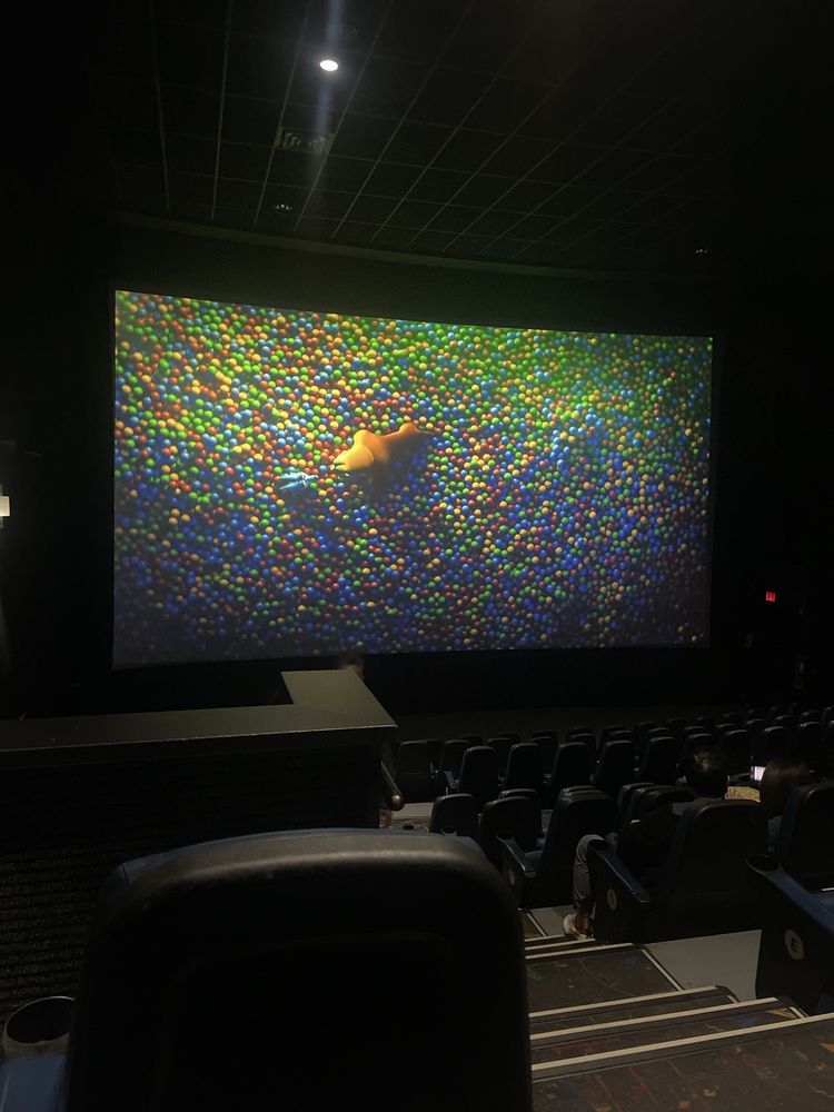 SCOTIABANK THEATRE CHINOOK - Updated October 2025 - 34 Photos & 65 ...