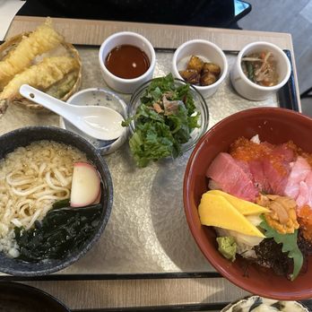 RINKA - Updated October 2025 - 3516 Photos & 580 Reviews - 1001 Queen ...