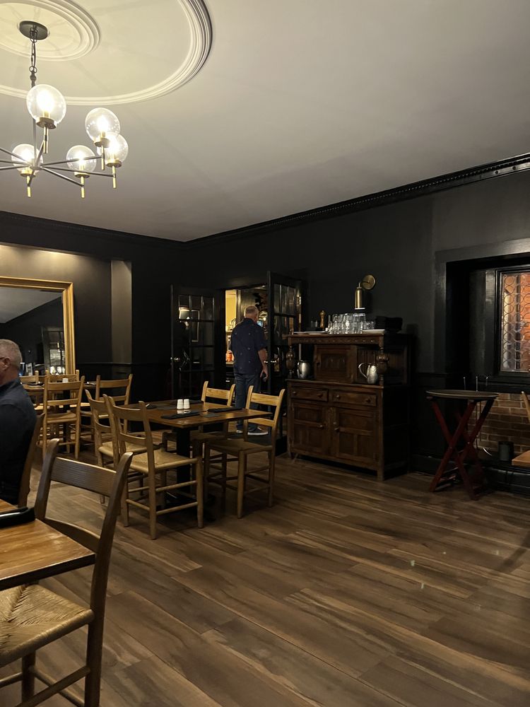 HOMEPORT INN AND TAVERN - Updated October 2025 - 60 Photos & 50 Reviews ...