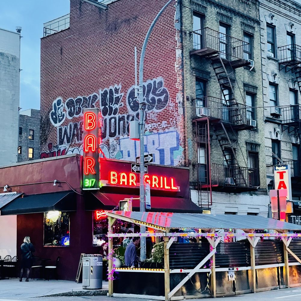 PARKSIDE LOUNGE - 69 Photos & 179 Reviews - 317 E Houston St, New York ...