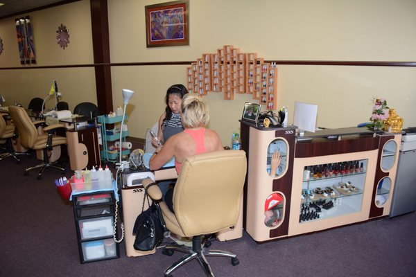 COSMOPOLITAN NAILS-DOWNTOWN - Updated March 2025 - 55 Photos & 91 ...