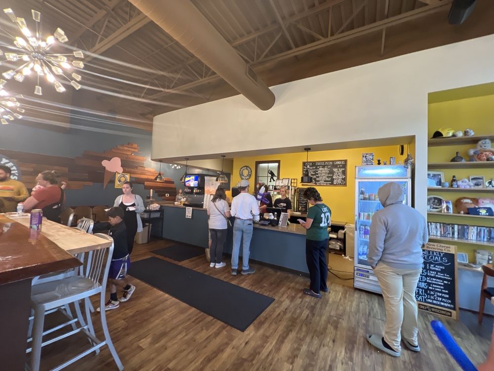 BASECAMP ARCADE - FAMOUS YETI’S PIZZA - Updated December 2025 - 2300 US ...