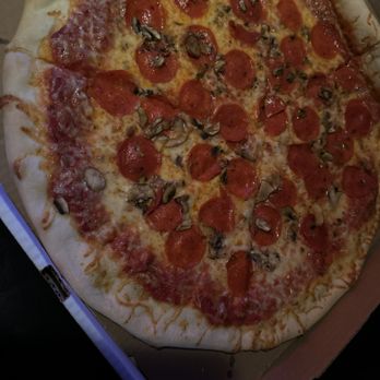 COSMO’S PIZZA - Updated February 2025 - 88 Photos & 330 Reviews - 550 ...