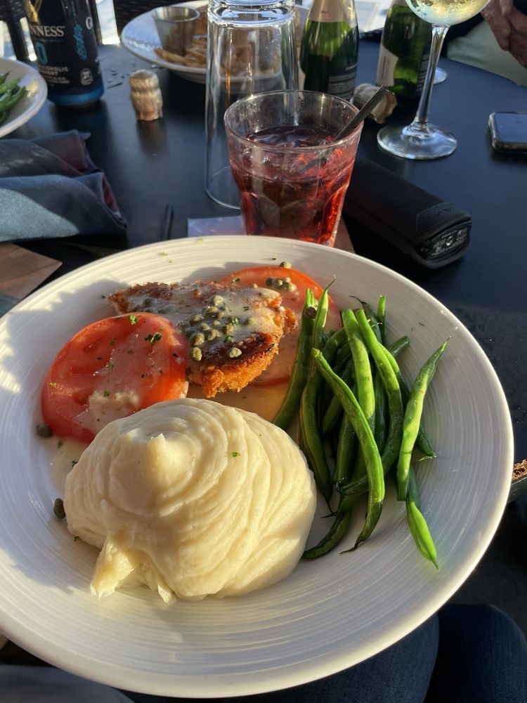 NEWPORT BEACH YACHT CLUB - Updated December 2024 - 49 Photos & 34 ...