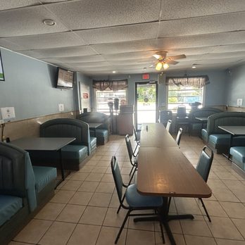 THE REGGAE GRILL - Updated December 2025 - 192 Photos & 79 Reviews ...