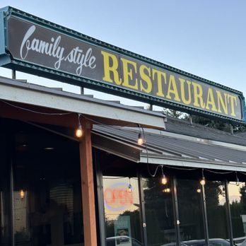 WARREN COUNTRY INN - Updated December 2025 - 98 Photos & 142 Reviews ...