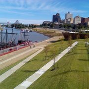 BEALE STREET LANDING - 105 Photos & 14 Reviews - 251 Riverside Dr ...