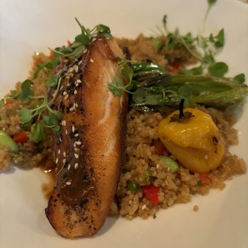 FIN POINT OYSTER BAR & GRILL - Updated August 2024 - 728 Photos & 552 ...