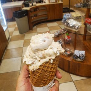 VENICE AVENUE CREAMERY - 75 Photos & 155 Reviews - 249 W Venice Ave ...
