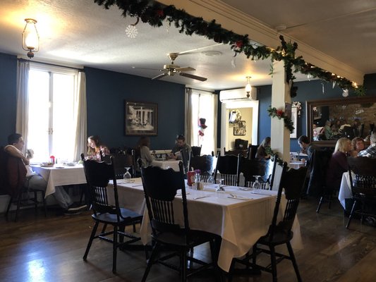 MURPHY’S HOTEL RESTAURANT - 93 Photos & 197 Reviews - 457 Main St ...