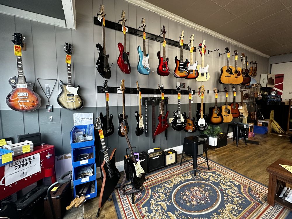 EXPEDITION GUITAR SHOP - Updated August 2025 - 150 State St, Harbor ...