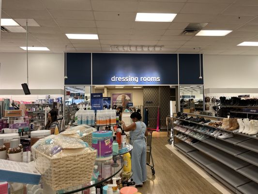 MARSHALLS HOMEGOODS - Updated August 2025 - 164 Photos & 127 Reviews ...