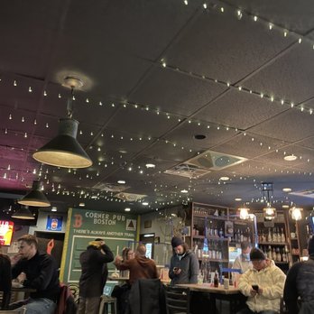THE CORNER PUB - Updated January 2026 - 116 Photos & 190 Reviews - 162 ...