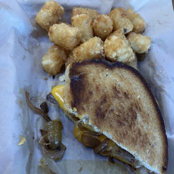 BELCHING BEAVER PUB 980 - Updated July 2025 - 931 Photos & 665 Reviews ...