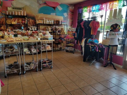 LA DIOSA DE LOS MOLES - Updated May 2024 - 40 Photos & 26 Reviews ...