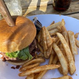 CAST IRON TAVERN - Updated May 2024 - 223 Photos & 300 Reviews - 111 N ...