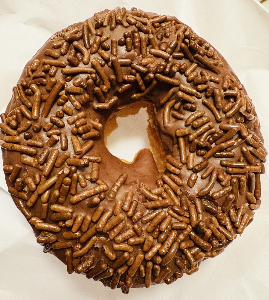 PK DONUTS - Updated December 2025 - 314 Photos & 211 Reviews - 602 S ...