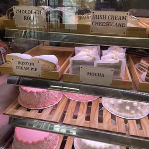 CHARLIE’S BAKERY - 381 Photos & 343 Reviews - 2729 C St, Anchorage ...