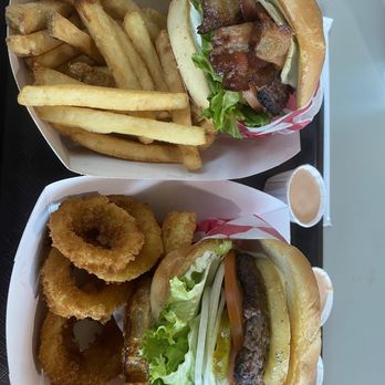 JJ BURGER - Updated January 2026 - 575 E University Pkwy, Orem, Utah ...
