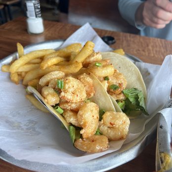 HURRICANE PATTY’S - Updated January 2025 - 473 Photos & 459 Reviews ...