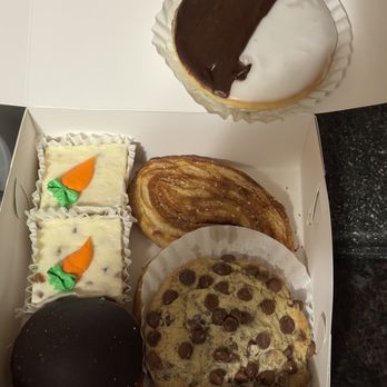 CALANDRA’S ITALIAN & FRENCH BAKERY - Updated October 2024 - 260 Photos ...