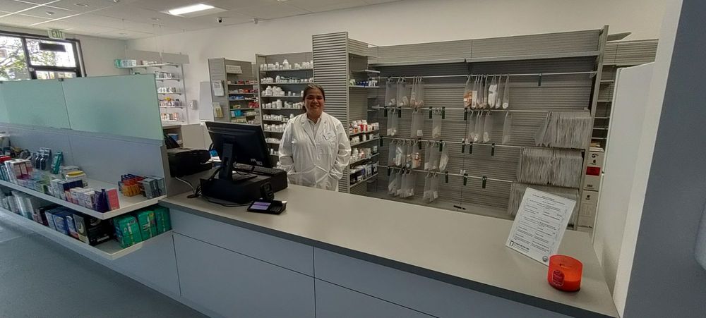 R & D PHARMACY - Updated October 2025 - 21 Reviews - 1905 Hillhurst Ave ...