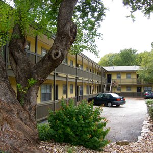 VILLAS ON 24TH - Updated August 2025 - 26 Photos - 2313 Rio Grande St ...