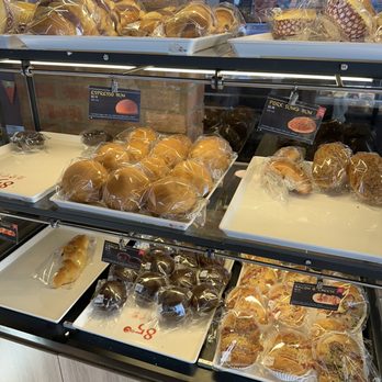 85°C BAKERY CAFE-STOCKTON - Updated November 2024 - 395 Photos & 227 ...