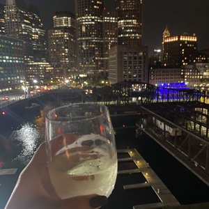 LOOKOUT ROOFTOP - 390 Photos & 317 Reviews - 70 Sleeper St, Boston ...