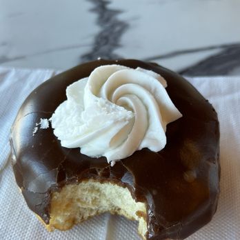 YOYO DONUTS - Updated December 2025 - 322 Photos & 322 Reviews - 5757 ...