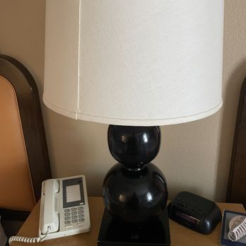 LAMP LITER INN - Updated February 2025 - 138 Photos & 167 Reviews ...