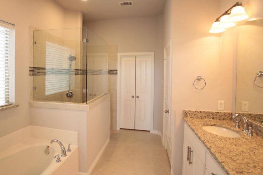 DAISY CLEANING SERVICE - 20 Photos - Clarksville, Tennessee - Home ...